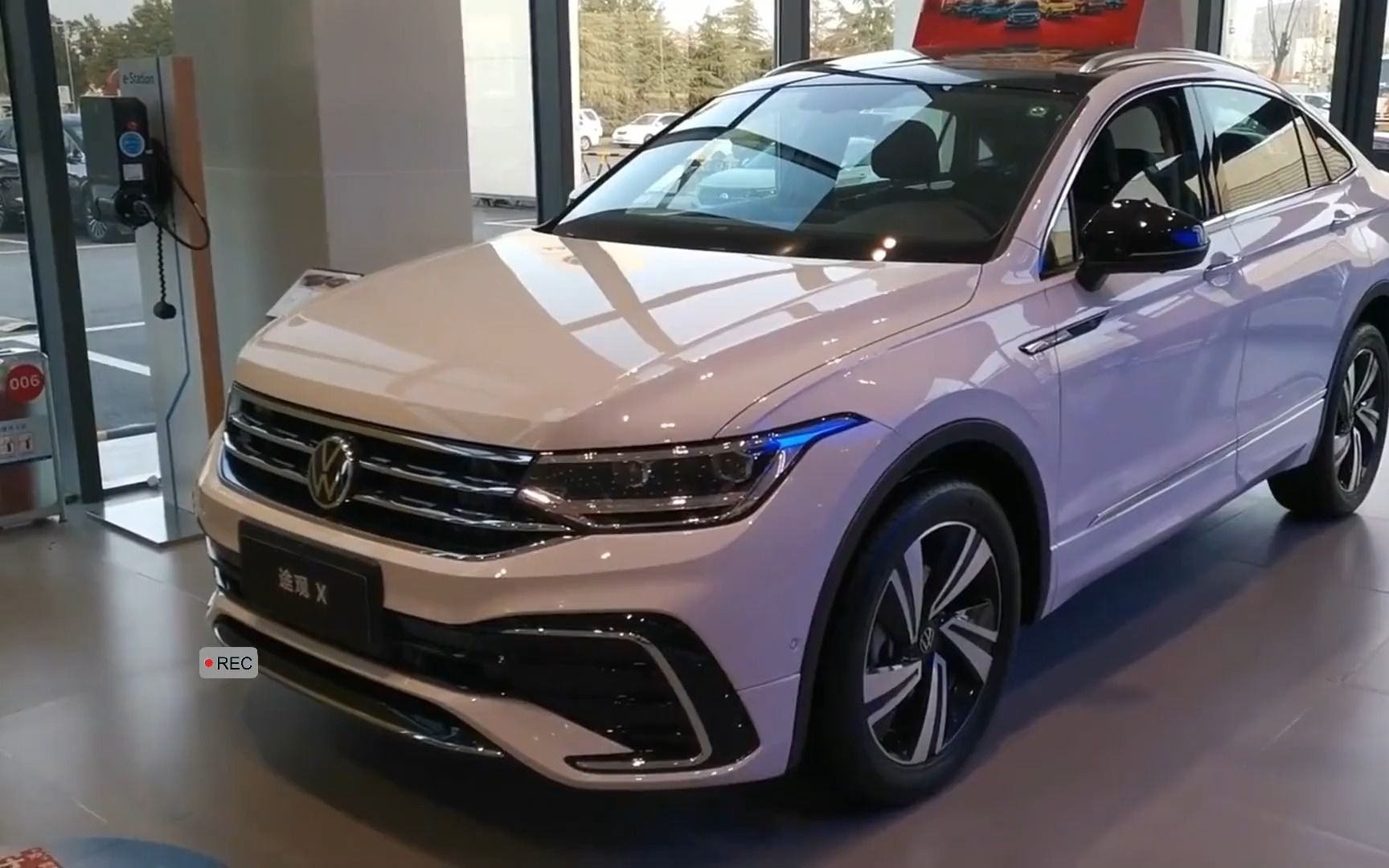 2022款大众途观X两驱旗舰版最新落地价格,你觉得值不值?