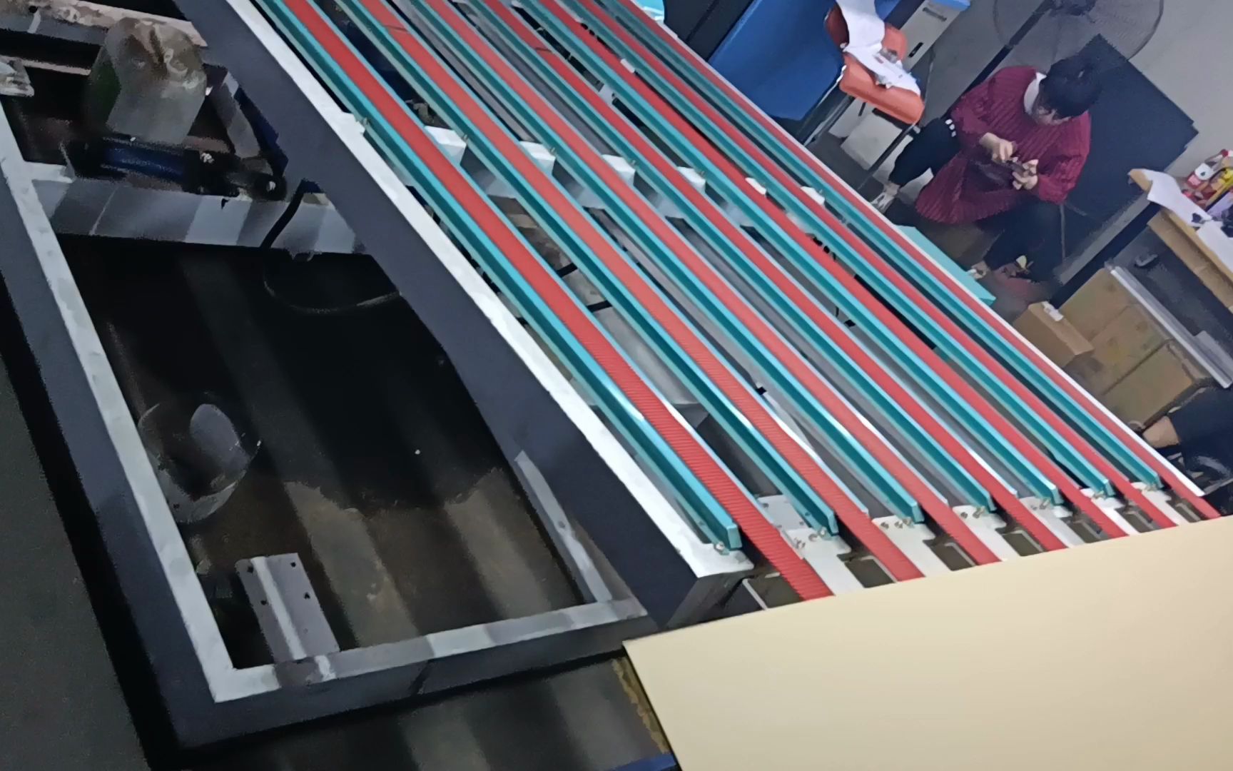 数码扫描纸箱印刷机-瓦楞纸散单王