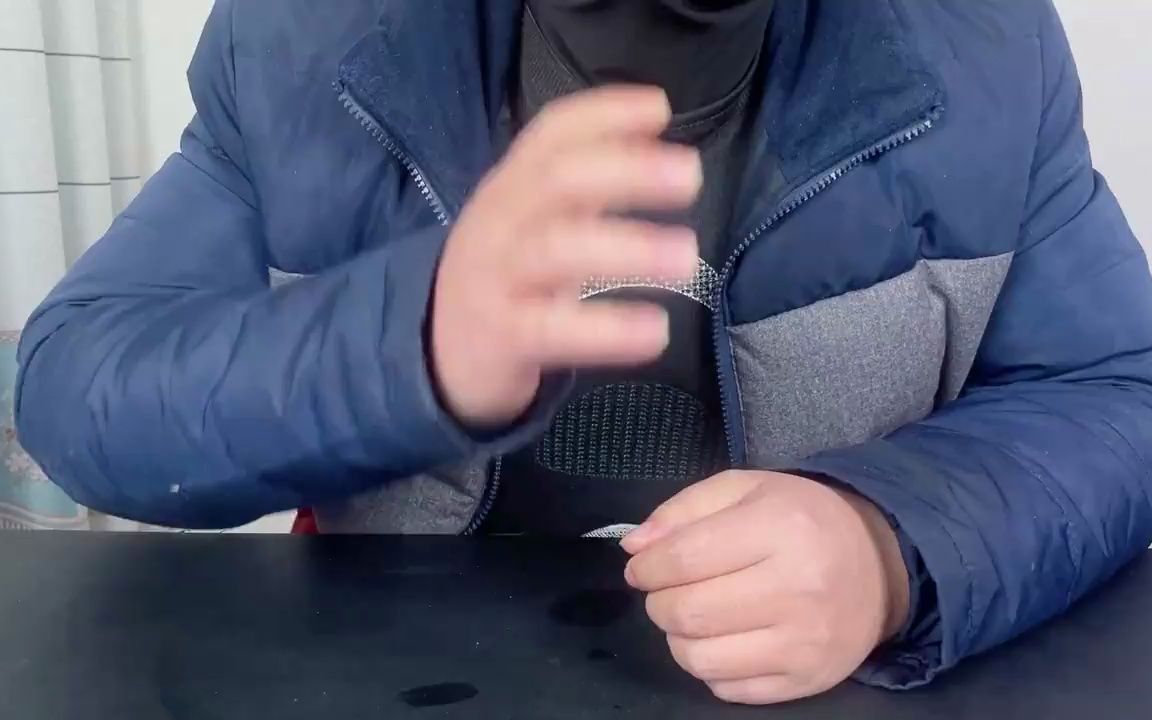 科学小实验:制作神奇的莫比乌斯环,一刀剪下去竟然真的变大了!