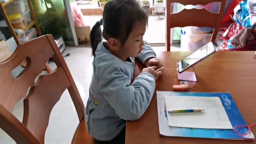 疫情阻挡不了校园的春天,孩子都在网络学习,同学们都是最棒的