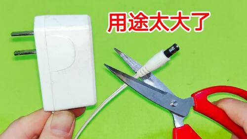 路由器上有一根线,在电工眼里是宝贝,你没见过,这样用价值翻倍