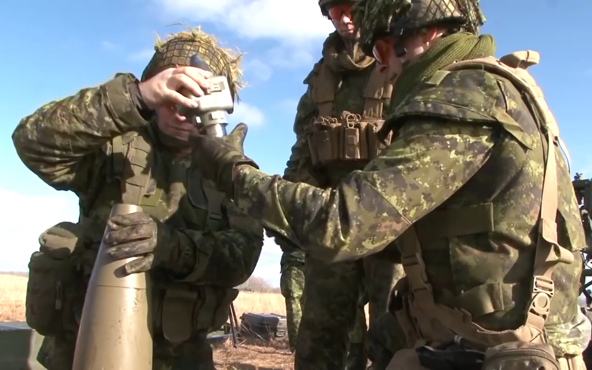 GPS精确制导炮弹 实弹射击