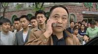 七尺男儿》警察当街打人,不料大叔的一个电话,警察立马工作不保