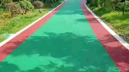 彩色透水地坪EPDM塑胶跑道施工工艺展示