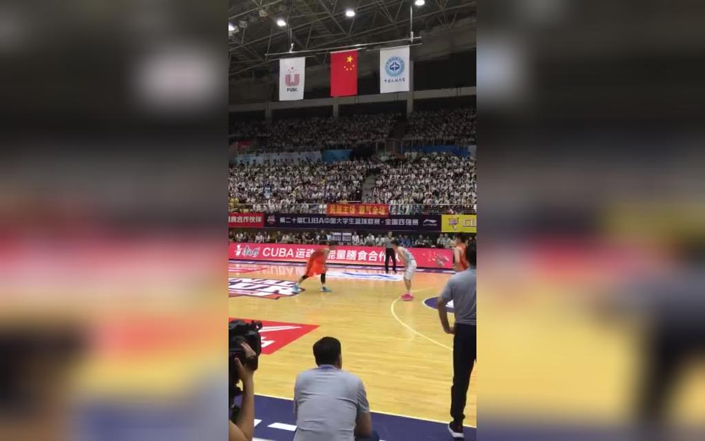 CUBA男篮半决赛,中南大学对阵中国民航大学,中南大学刘光耀第三节...