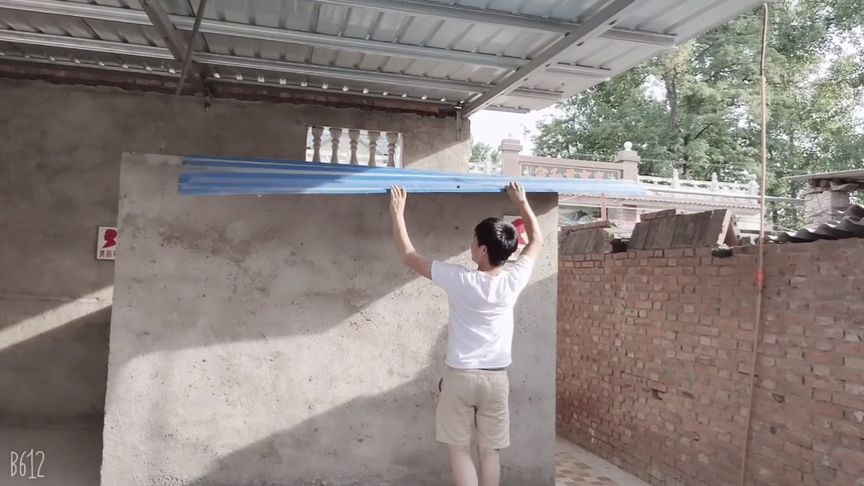 农村厕所大改造,要求有顶有门有水冲,七哥能改造好吗