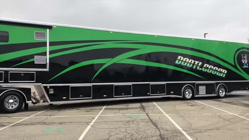 各款酷炫的重型卡车,你喜欢哪一辆呢