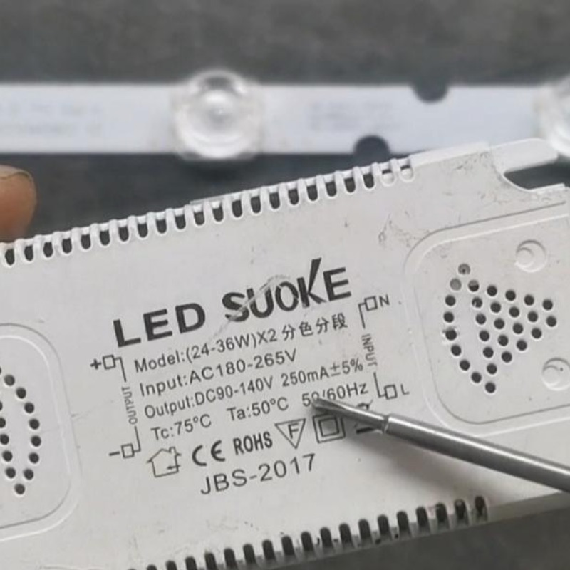 LED灯坏了别扔!简单改装,秒变液晶电视灯珠检测仪,太好用了