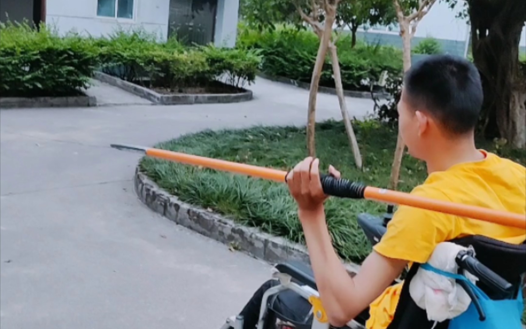 第二天训练练标枪