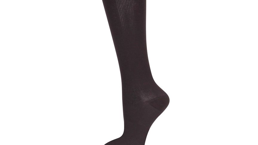 医用弹力袜这么穿,才能有效对抗静脉曲张,可别再穿错了!