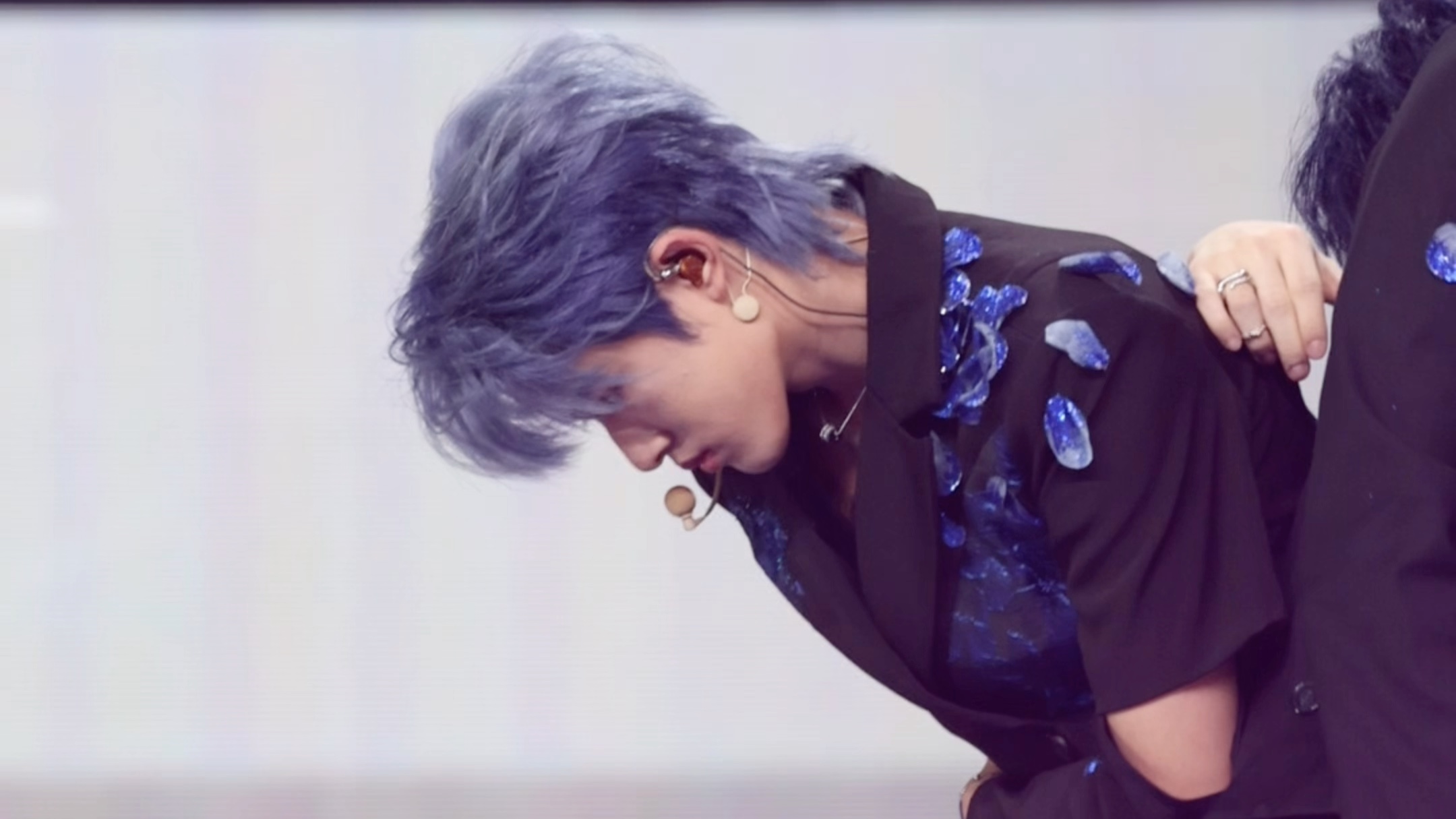 ...在线放钓《Bad guy》【TF家族三代让我们不顾一切演唱会张极直拍】