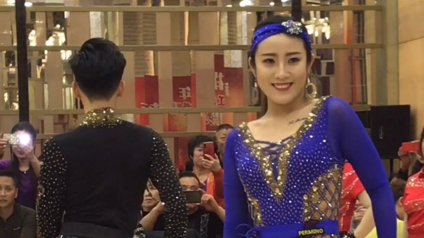 果果和不不老师的舞蹈太美了
