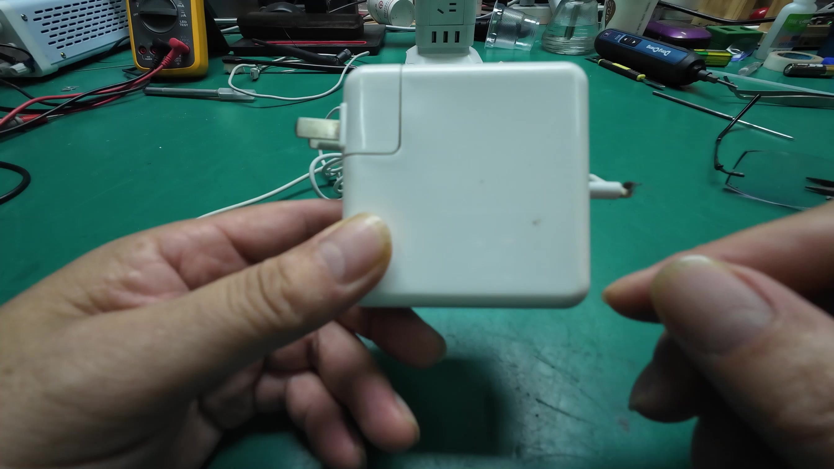 苹果笔记本充电器断线修复 #科技科普 #苹果充电器维修 #苹果数据线...