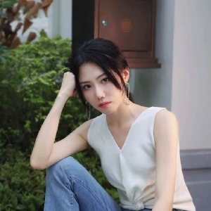 Quinn妮妮 