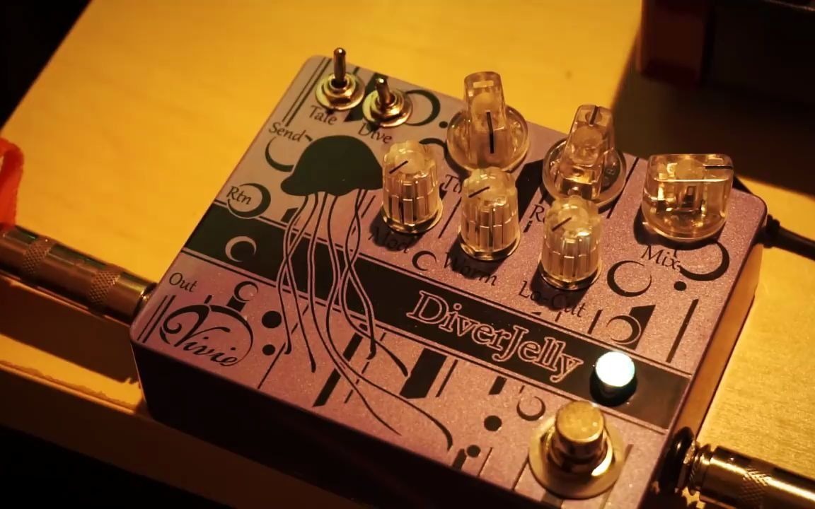 日系自然模拟延迟单块效果器性价比之选!Vivie DiverJelly“水母”延迟...