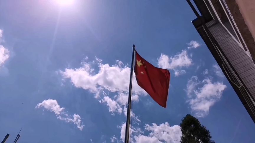 人人行动起来保护环境,保护地球,保护我们人类赖以生存的家园!