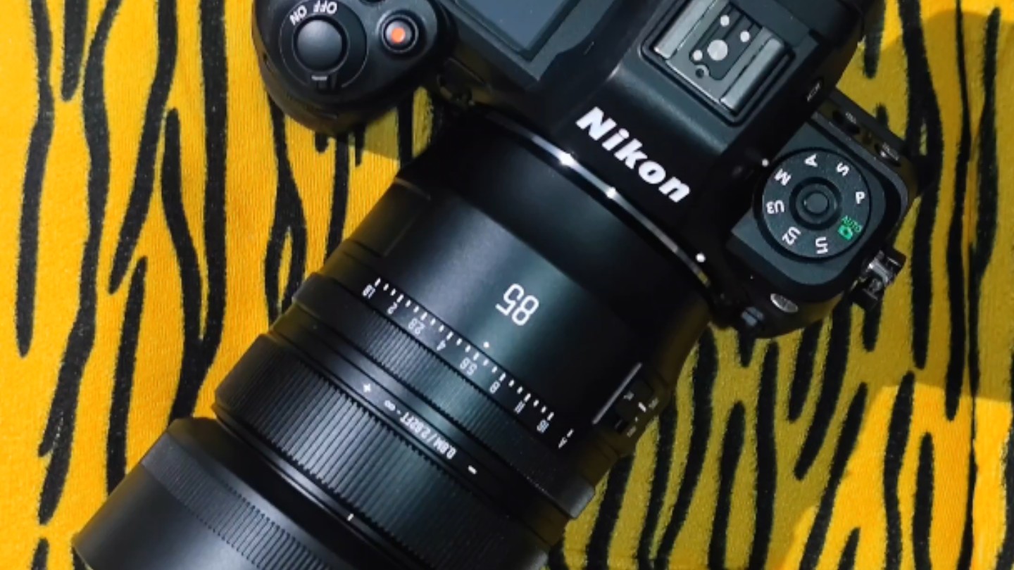 国产新镜头 星曜85 1.8对比美科85 1.8pro