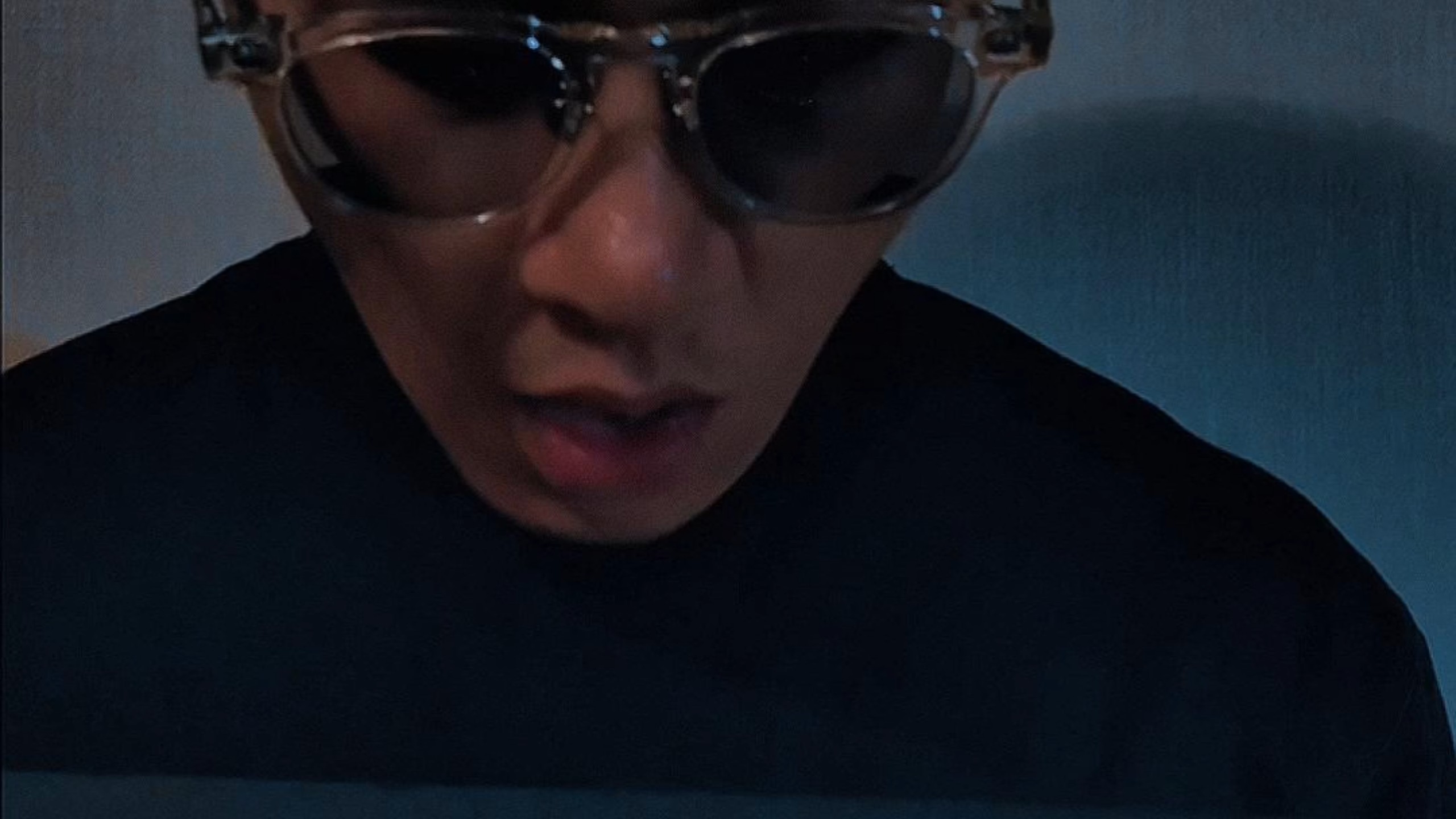 听劝版本来了 翻唱台湾金曲《没出息》从从容容游刃有余 作词王世坚 ...