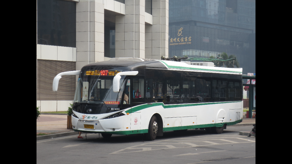 纪念广州107路无轨电车A293