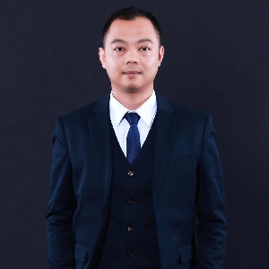 驾驭学车黄教练 