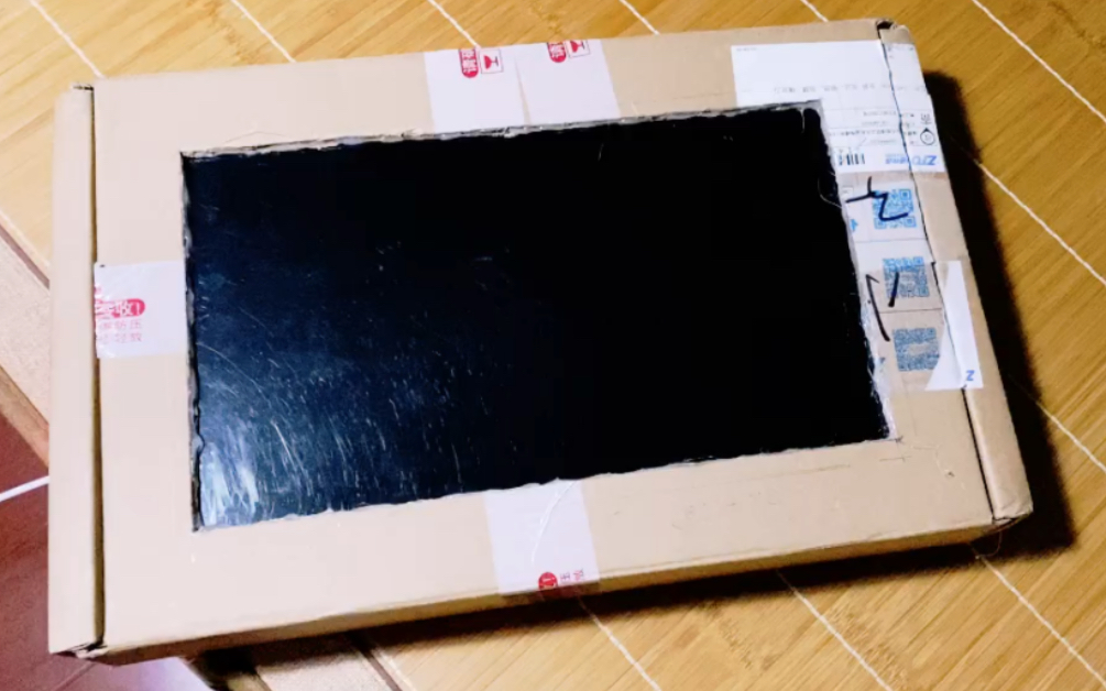 旧笔记本led屏幕换灯管,导致亚克力导光板断裂,用废弃快递包装盒制造...
