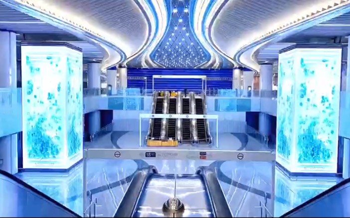 全新设计!来看看广州地铁18、22号线番禺广场站,精致优雅科技感满满(...