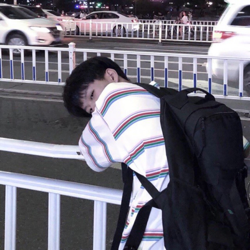 陈冠译 