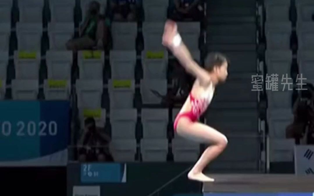 全红婵跳水10米台夺金 14岁小将,5跳封神!跳自己的水,让别人无水可跳