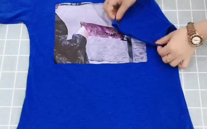 家里的旧衣服别扔,这样改造变成时尚南瓜抱枕