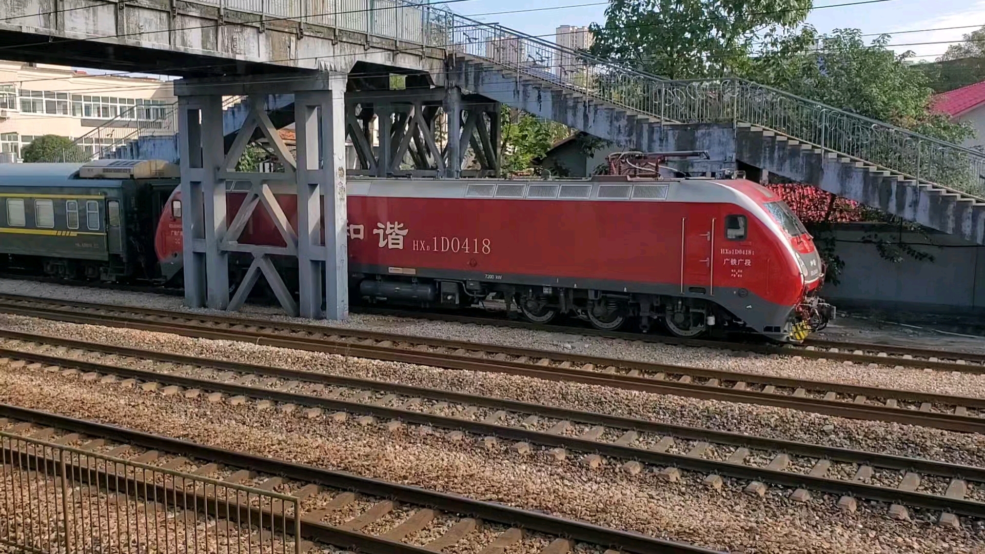 【拍火车】K1159次列车从汨罗站发车