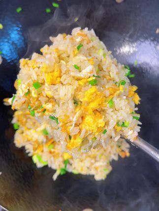 早餐较简单吃个蛋炒饭~ #家常菜 #蛋炒饭