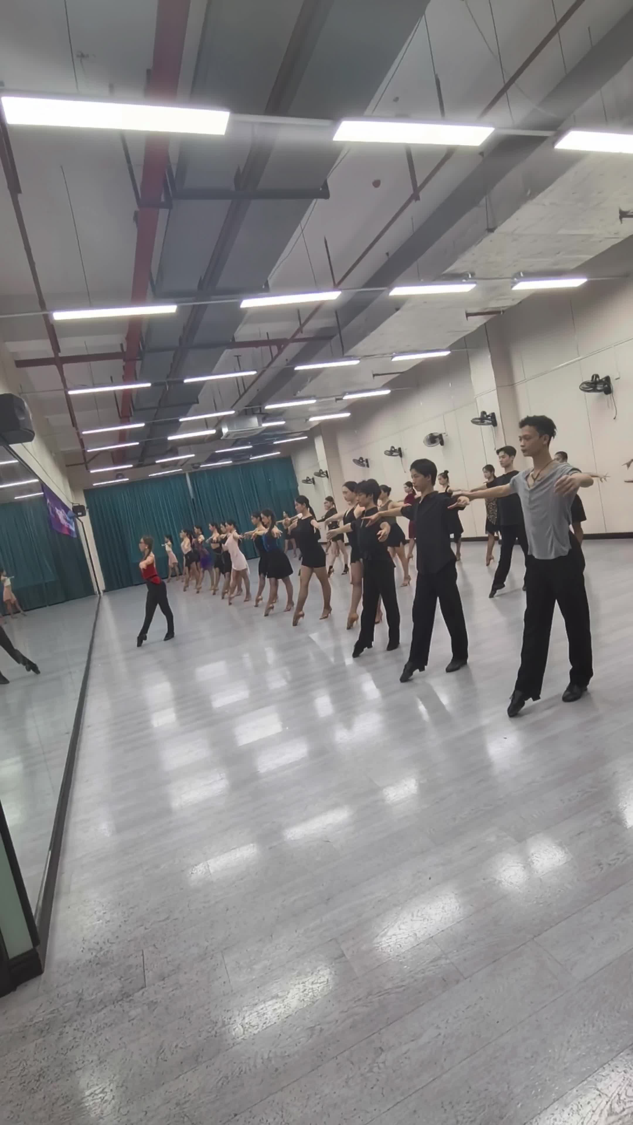 中国文化管理协会社会艺术考级工作委员会国际标准舞第二期专业考级...