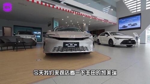 月均销量15000台左右,凯美瑞到底有哪些优点?哪些缺点