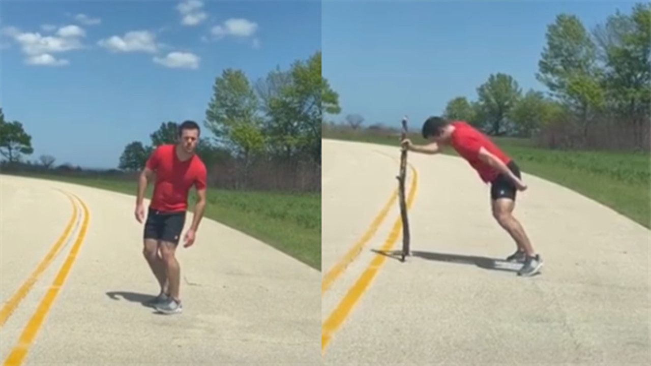 国外小哥模仿多种动物过马路,螃蟹横冲直撞,看到鱼忍不住乐了