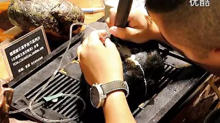 翡翠赌石经验教学系列霸王真石之怎么开窗一_标清