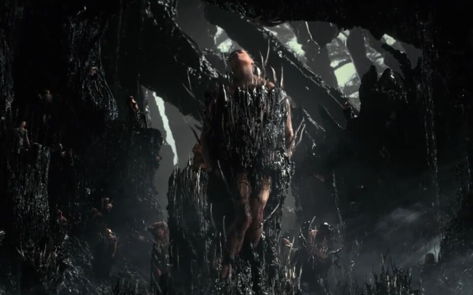 影史上最凶残的外星人,女的沦为生育繁殖工具,男的成为建筑材料,人类...