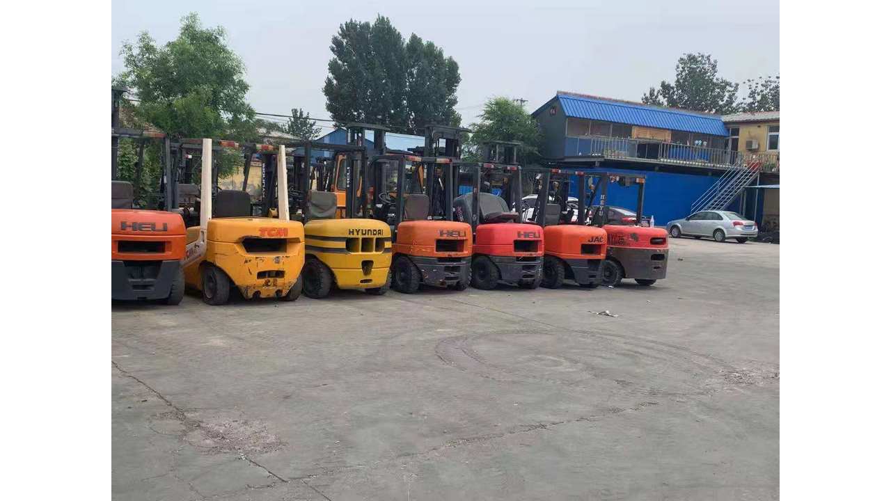常德二手叉车4吨一般多少钱,二手叉车4吨报价