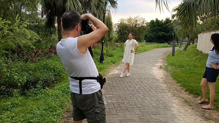 专业拍照48年,姿势动作要领指导