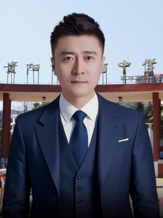 帮帮哥来了 学校管理能否"剪"出温度