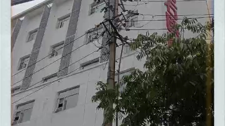 从另一个角度看城市,为武汉城市形象改造房屋,升降平台租赁高空车...
