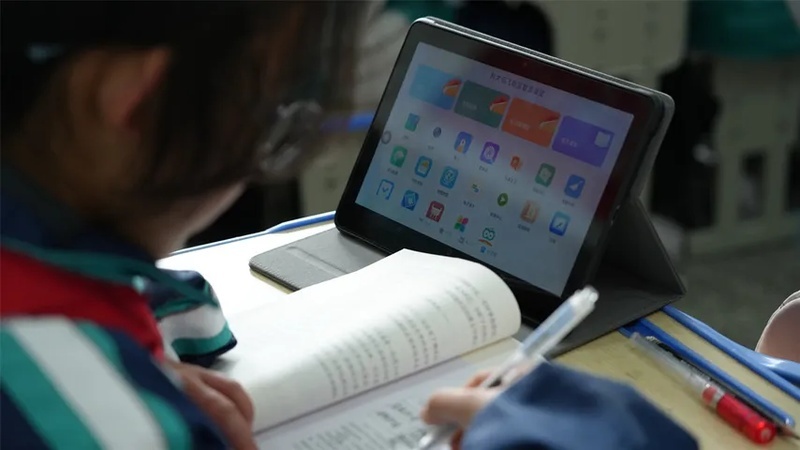 打破传统教学模式,这所外国语学校的智慧课堂不一般