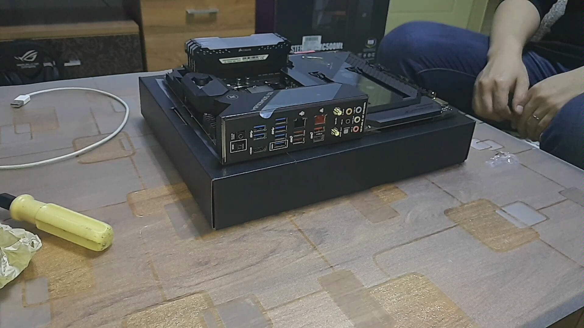 华硕玩家国度ROG M11F主板