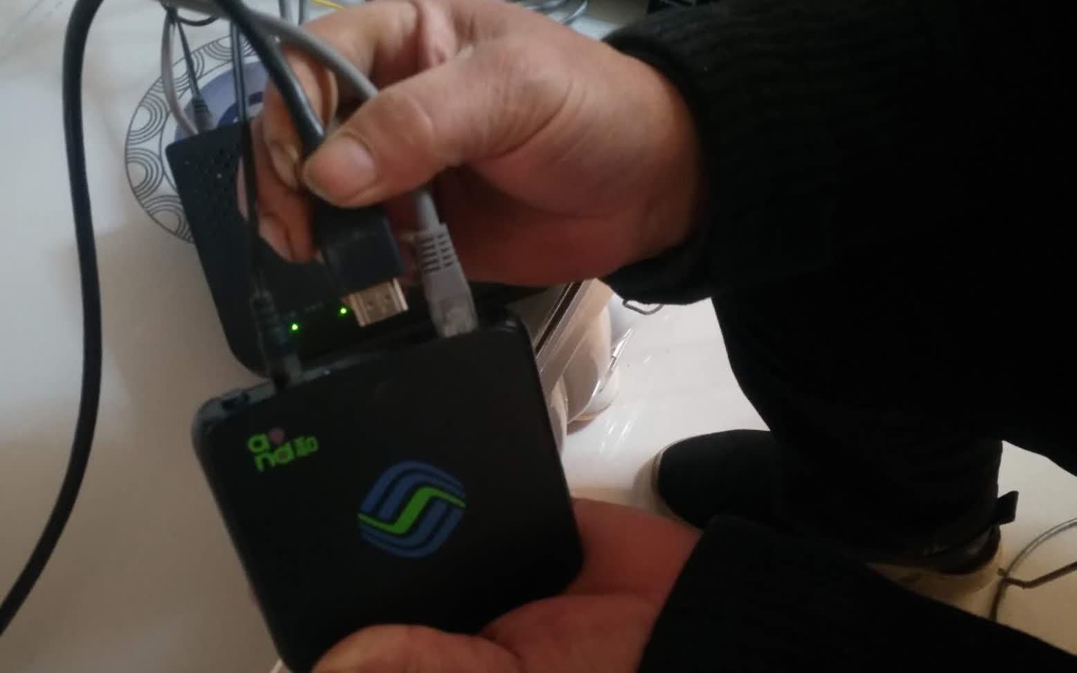 家里电视连不上网络,坤哥教你3分钟搞定,调试机顶盒不求人