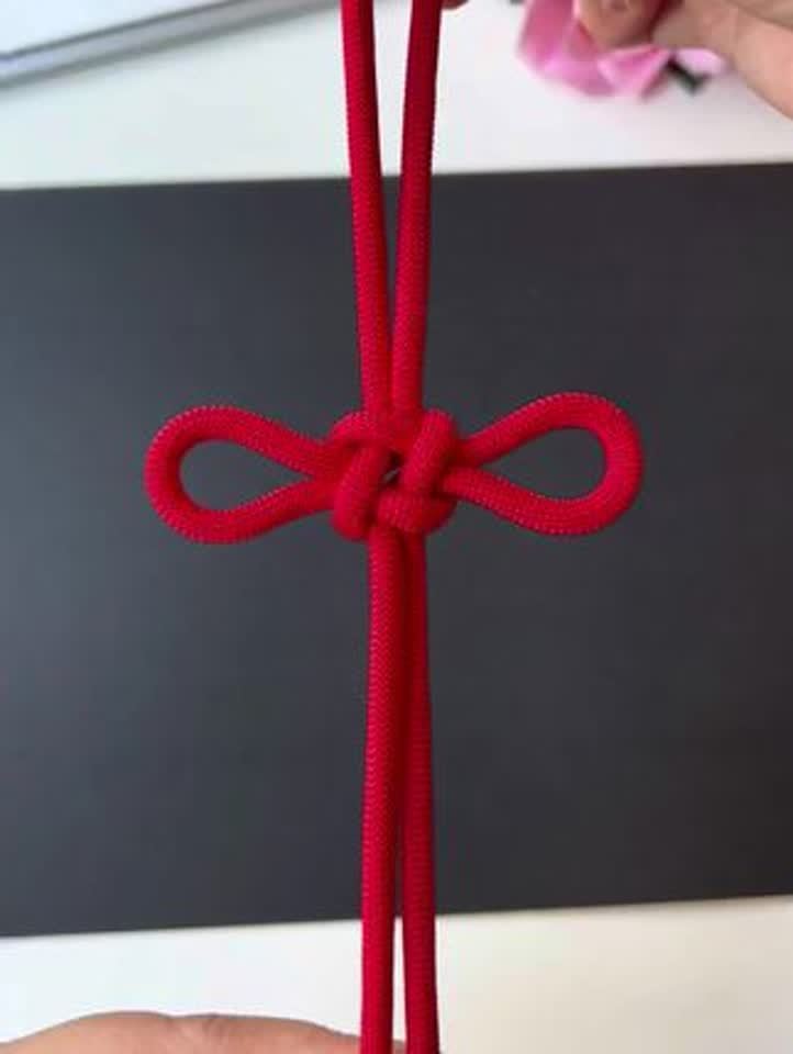 一看就会的中国结教程,只要一根绳子就可以编出来,非常好看,让孩子...
