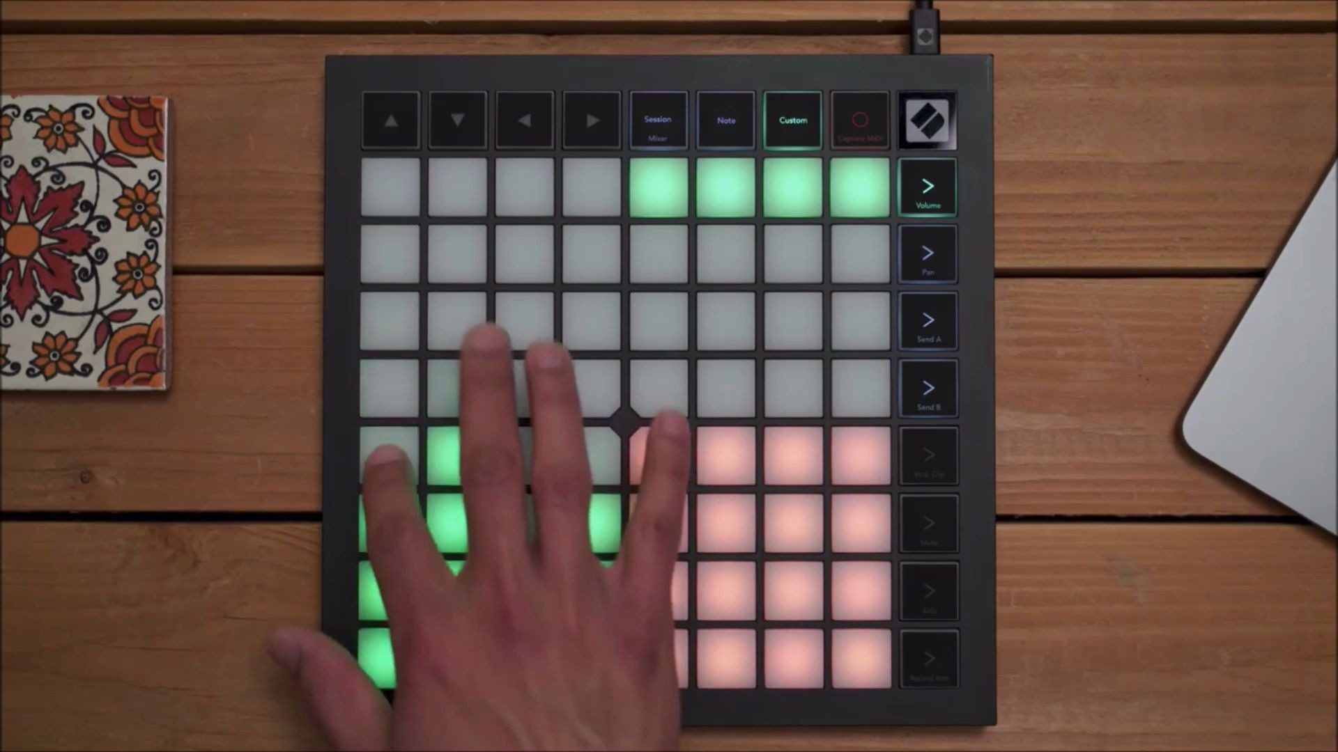 Launchpad 自定义模式 - 深入教程 // Novation
