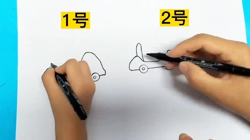 妹妹和爸爸比赛画跑车,创意简笔画,儿童画,亲子简笔画,创意画