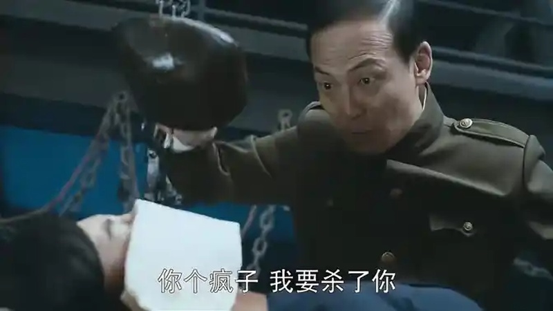 猎金行动:妻子被酷刑折磨,丈夫被绑一旁却无能为力,太心酸!