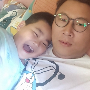 孤风落叶飘寒城 