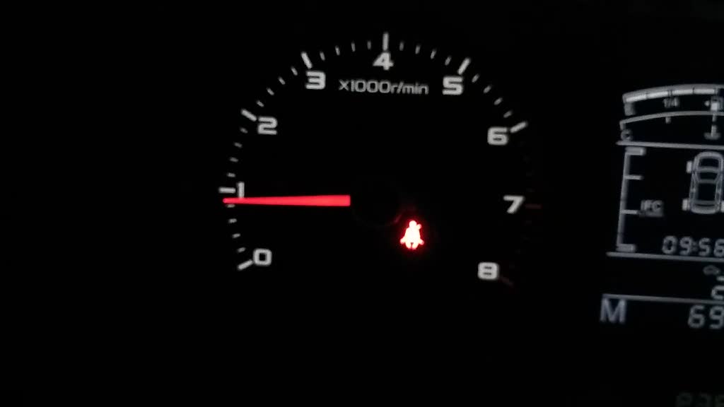 当我们上车没系安全带会出现这个标志来提醒你!【来自懂车帝车友圈】