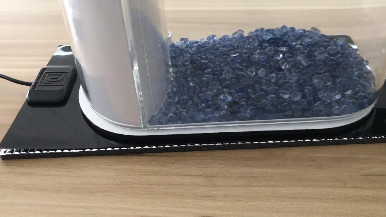 小鱼未来智能鱼缸加热垫使用视频